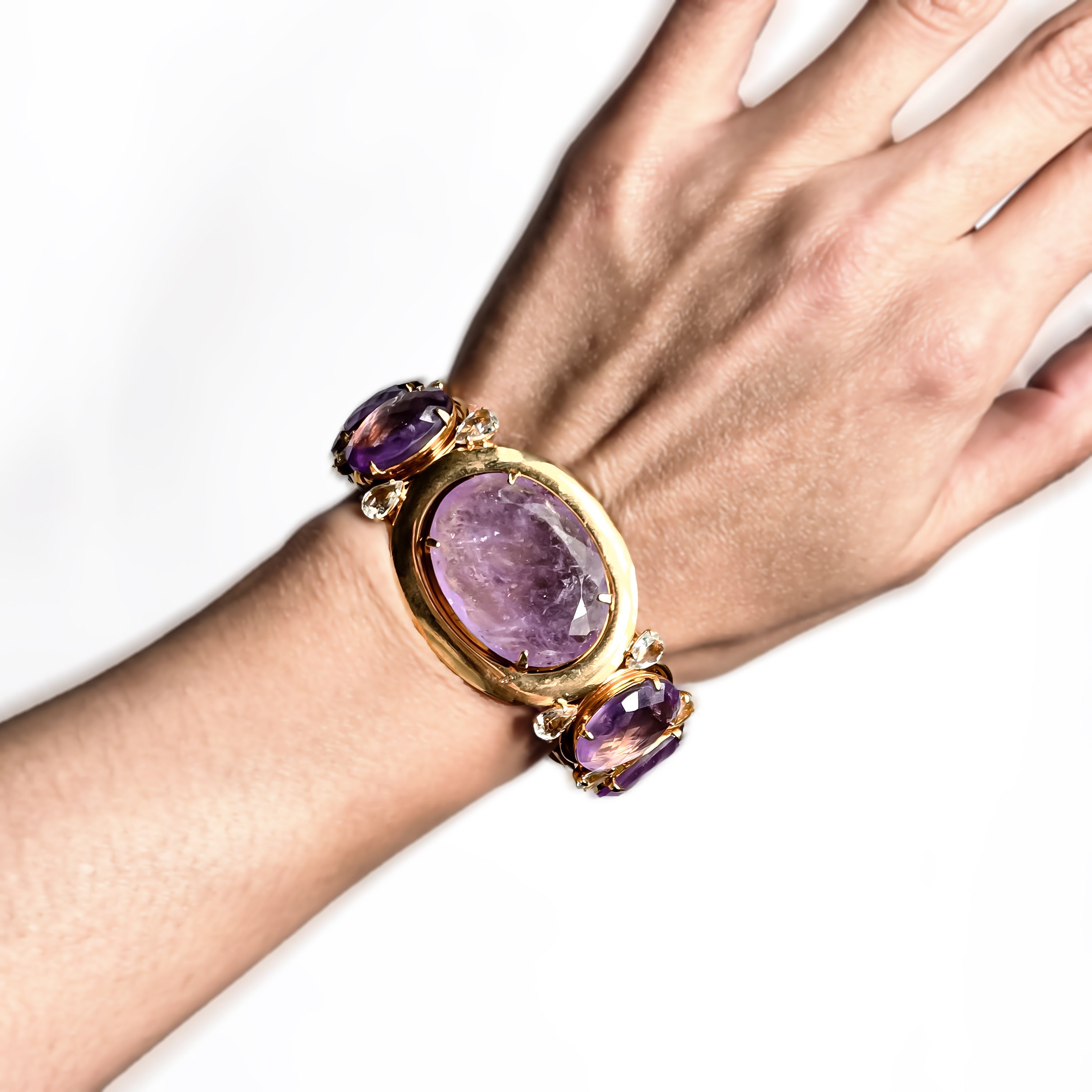 Amelia Cuff – Bounkit